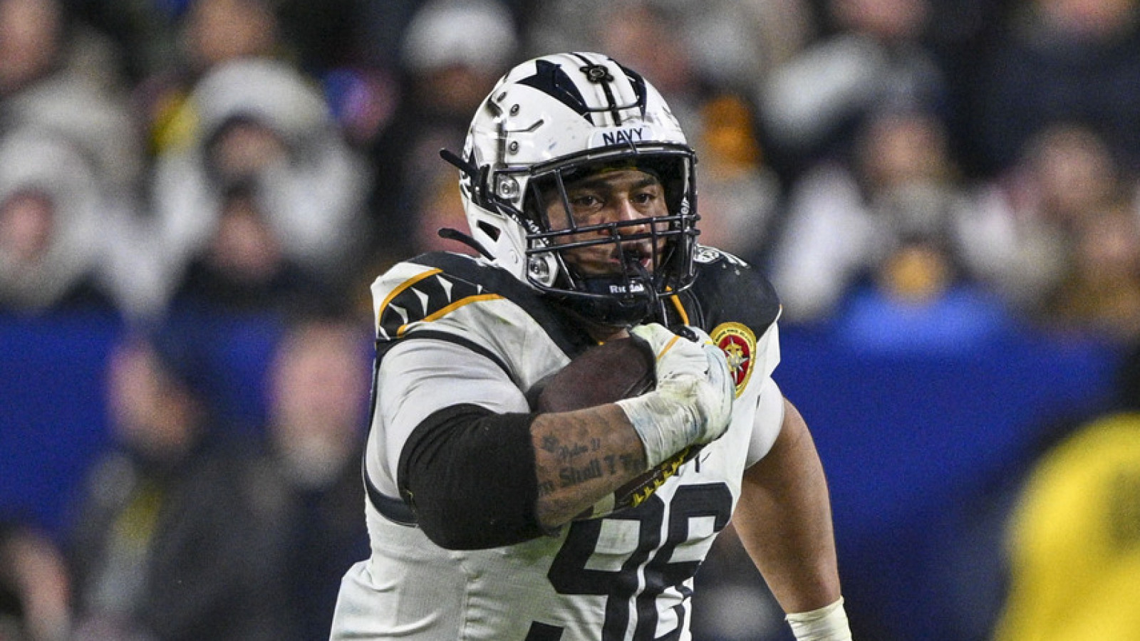 Watch: Navy runs incredible fake punt on Army | Yardbarker