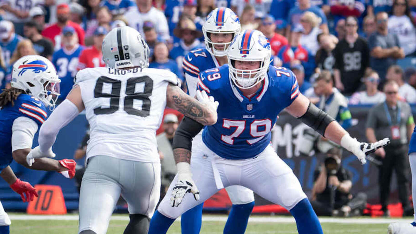 Raiders' Maxx Crosby Sounds Off on MVP Josh Allen | Yardbarker