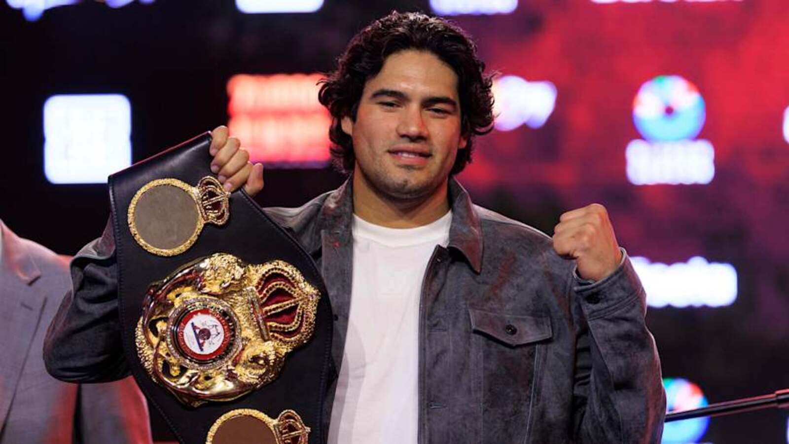 Gilberto Ramirez Explains How He Plans to Beat David Benavidez | Yardbarker