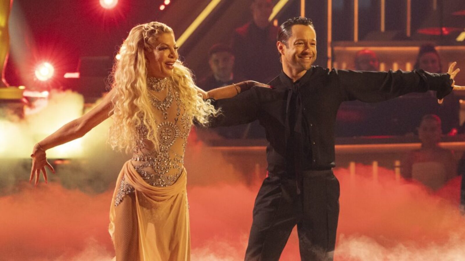 ‘Dancing With the Stars’: Tori Spelling & Pasha Pashkov on Shocking ...