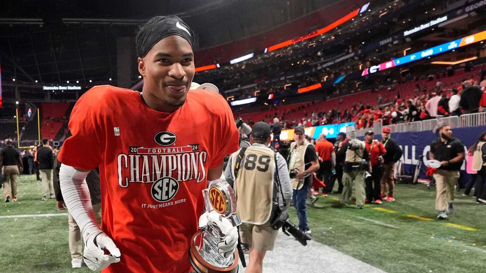 Top Cornerback Daylen Everette Announces His Return To Georgia | Yardbarker