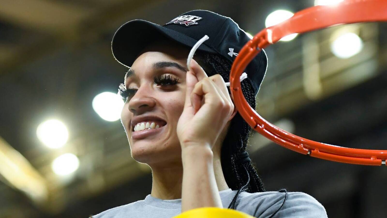 South Carolina guard declares for WNBA draft | Yardbarker