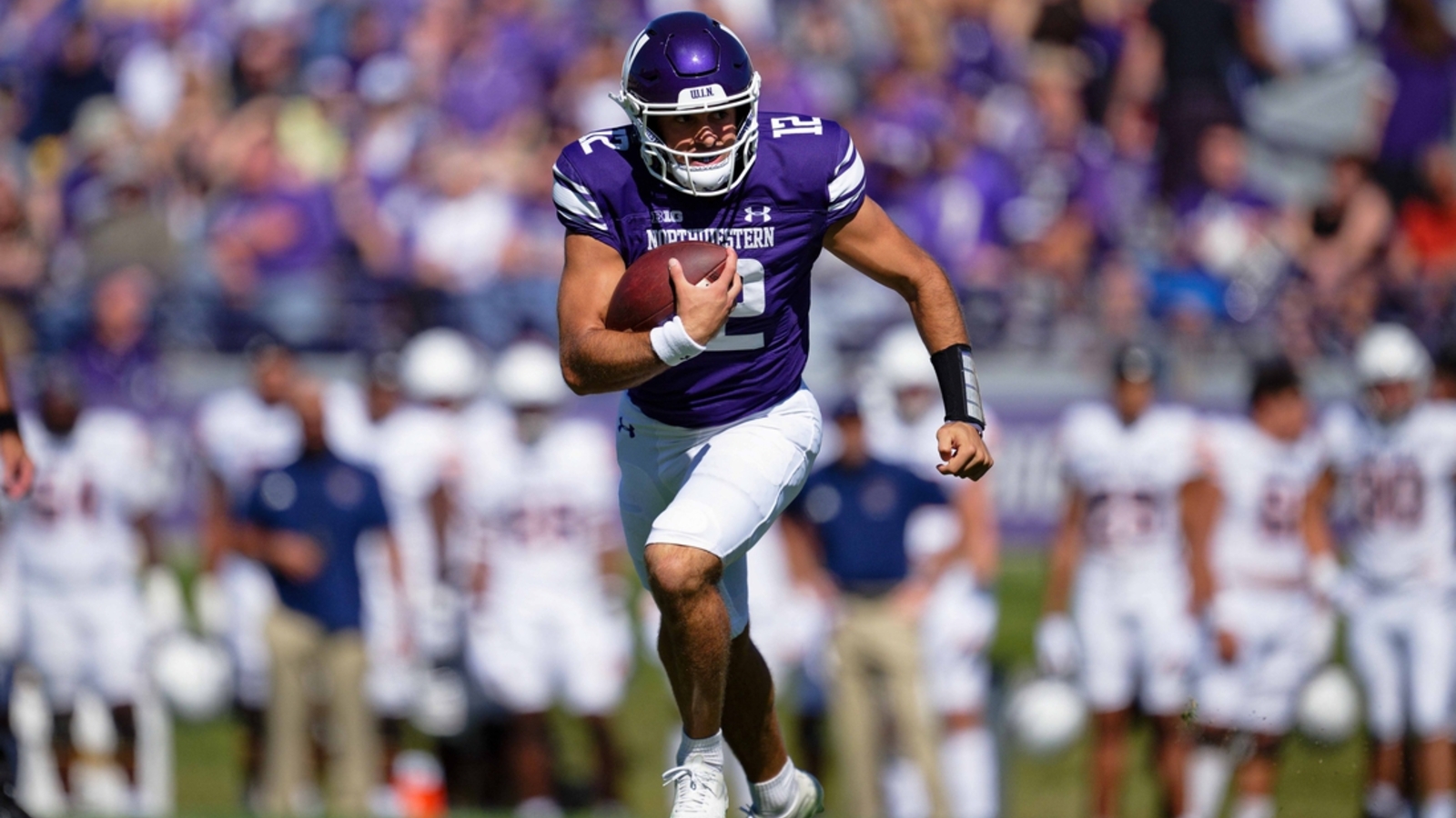 Northwestern benches QB Mike Wright for Jack Lausch | Yardbarker