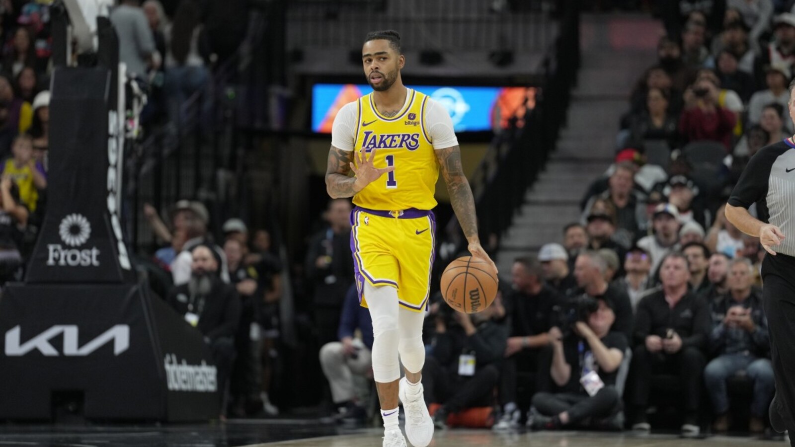 D'Angelo Russell Made NBA History In Raptors-Lakers Game | Yardbarker