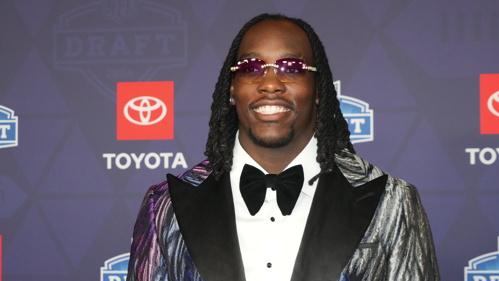 Arizona Cardinals select Darius Robinson in first round of 2024 NFL ...