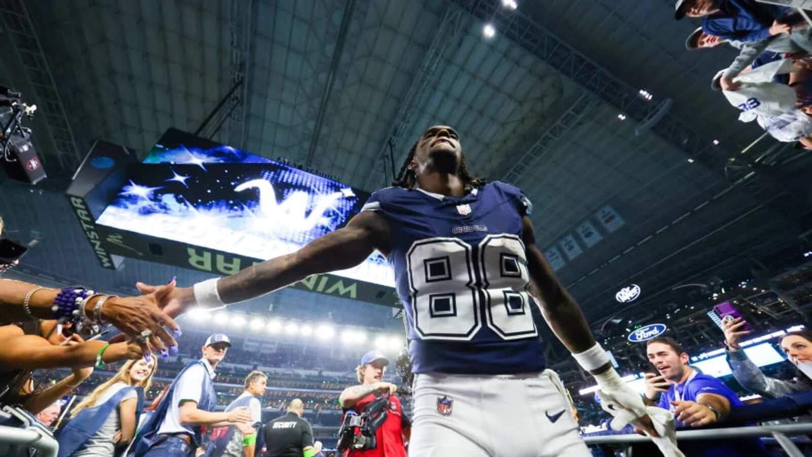 CeeDee Lamb contract rumor disputed by Dallas Cowboys reporters ...