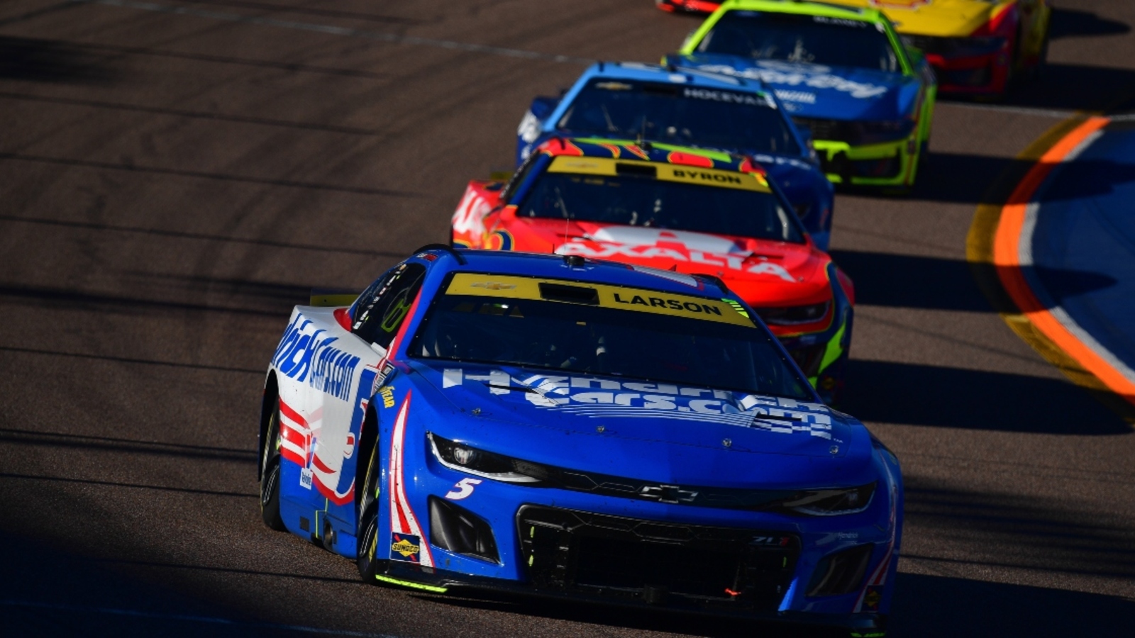 Kyle Larson shatters Denny Hamlin’s championship dream in NASCAR ...