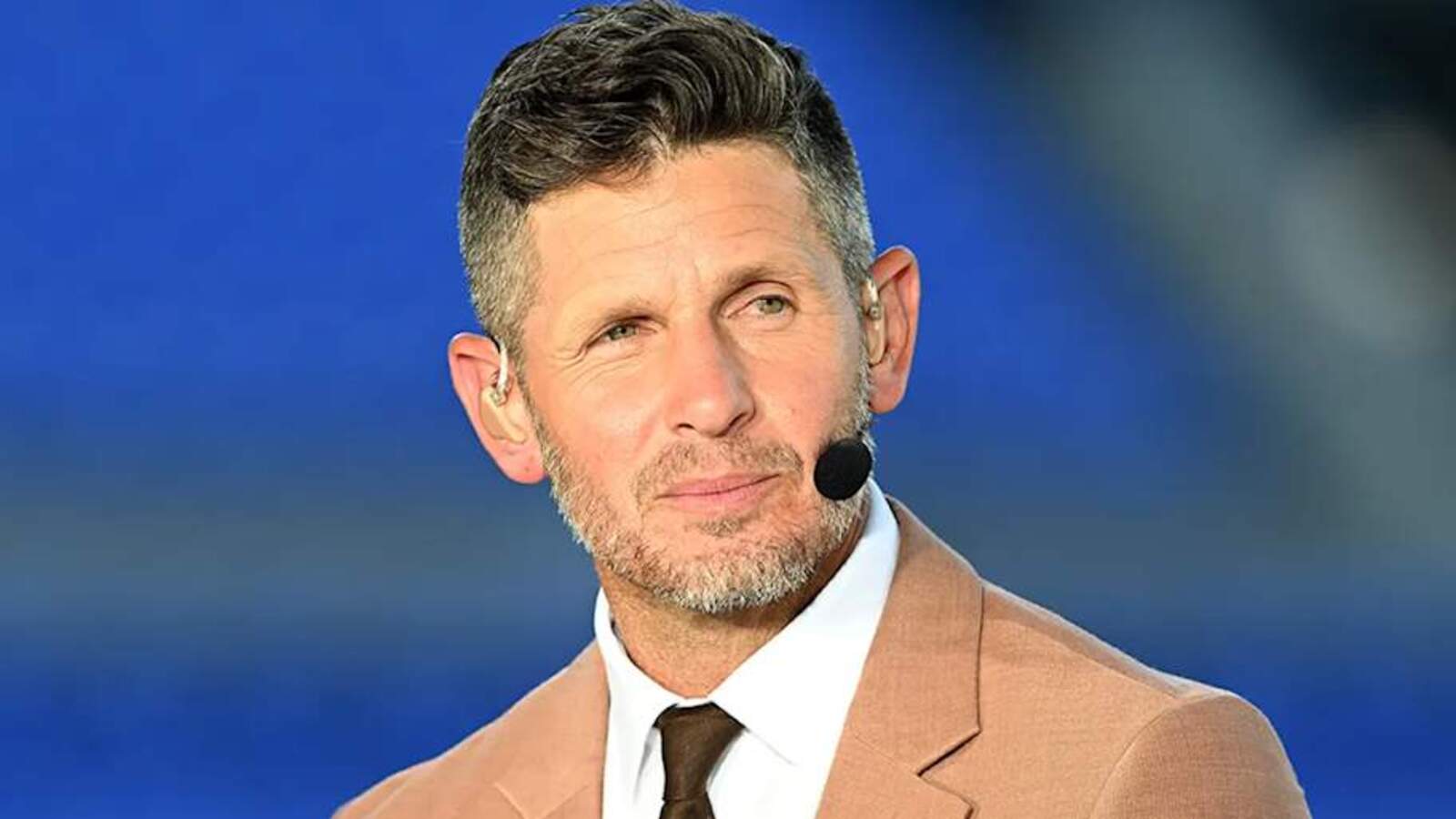 Dan Orlovsky Reveals the Tactical Crossroads Facing the Commanders in ...