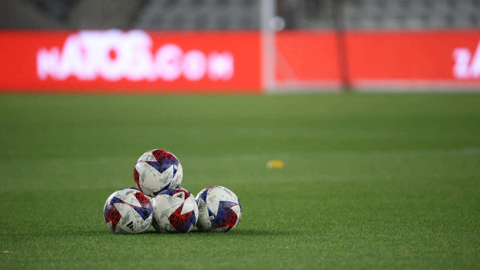 'Let me explain why…' – Pundit uses perfect example to show blue card’s ...