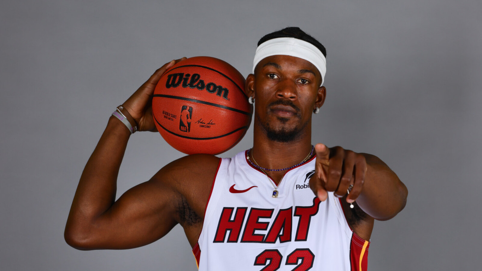 Joel Embiid Makes Bold Jimmy Butler Claim After Losing to Miami Heat | Yardbarker