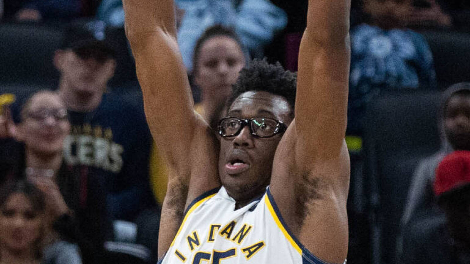 Pacers re-sign center Jalen Smith to two-year deal | Yardbarker