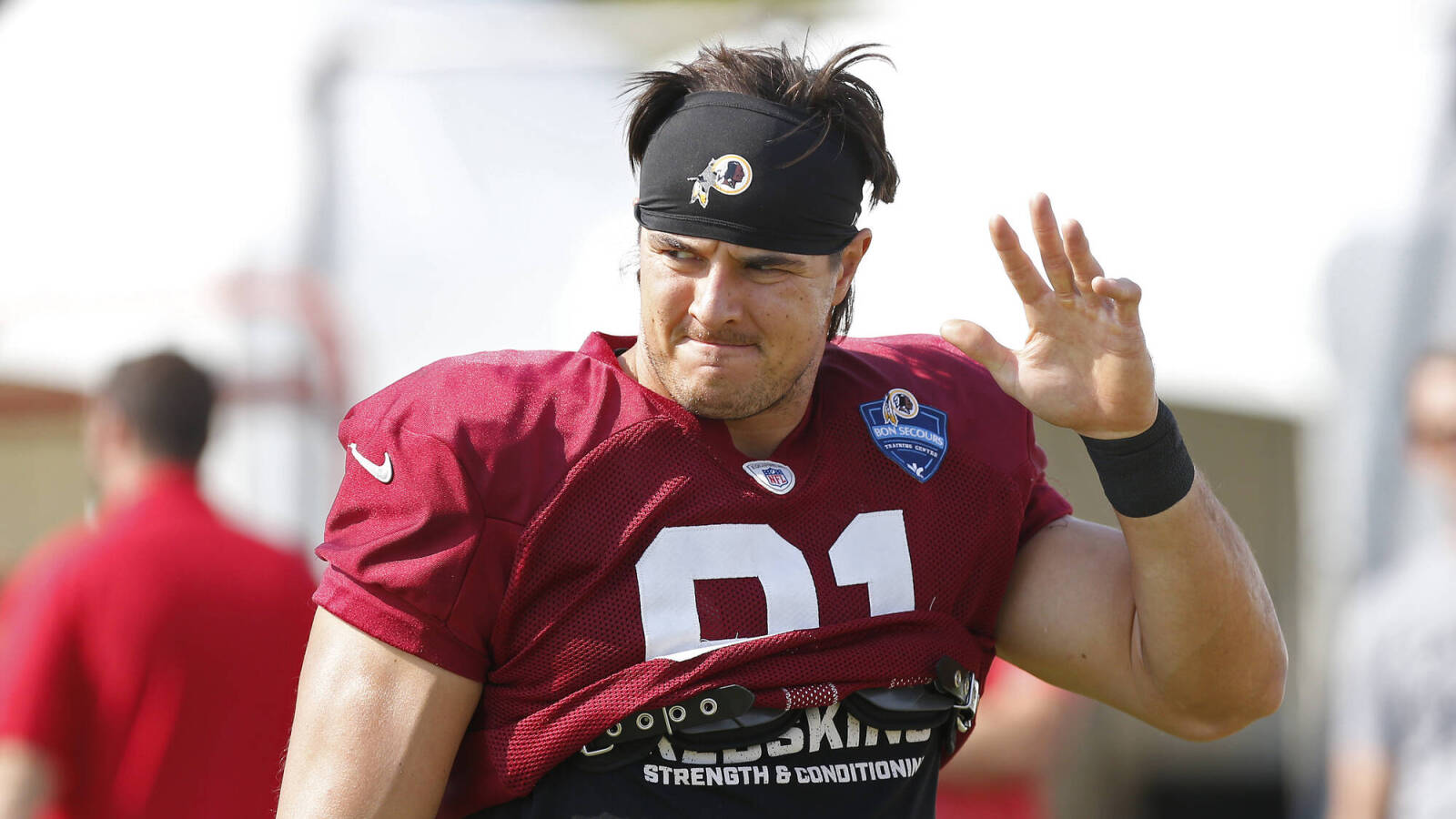 Ryan Kerrigan to sign one-day contract with Commanders to retire ...