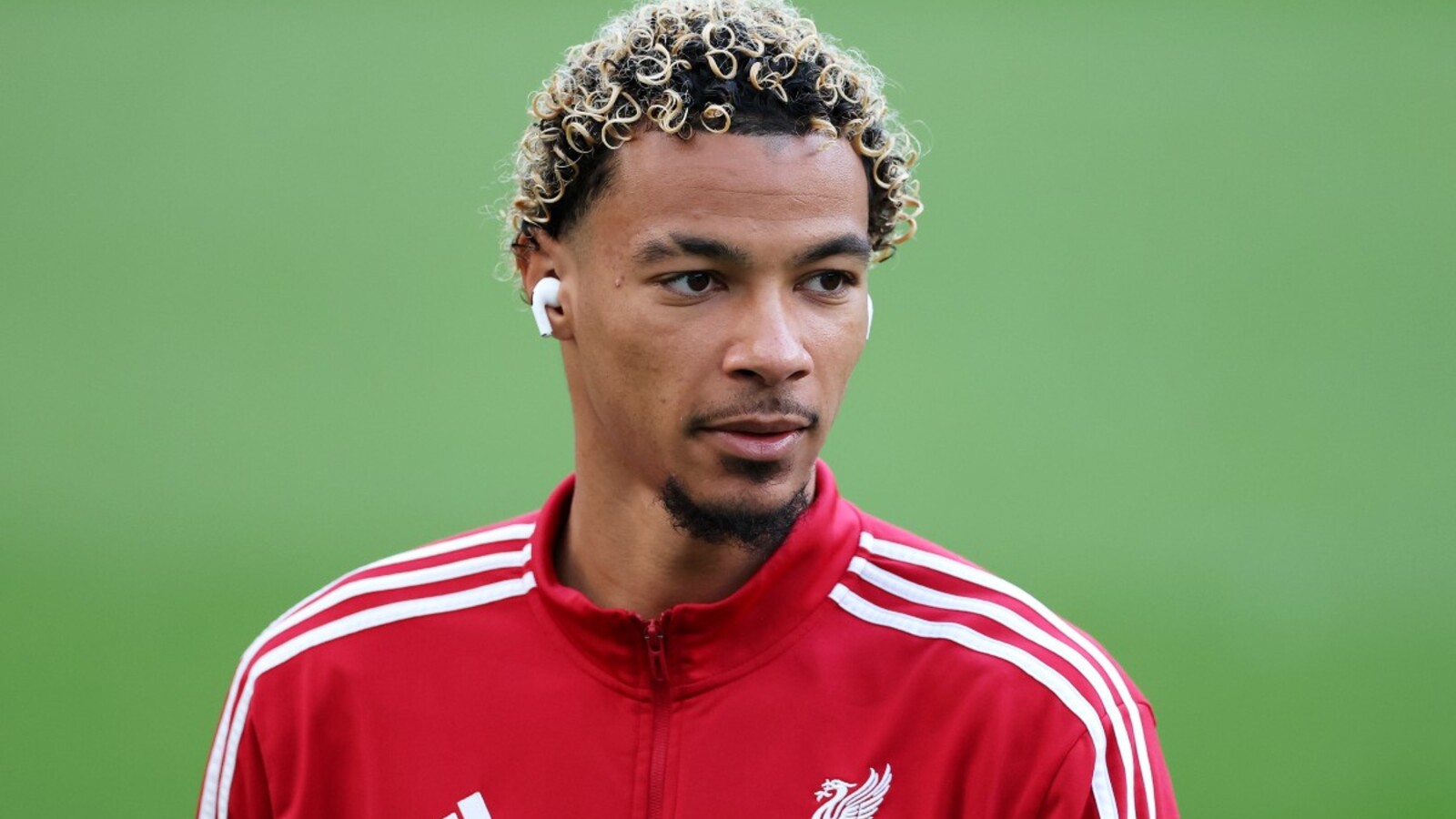 Summer signing who joined rival club reveals why he rejected Man United ...