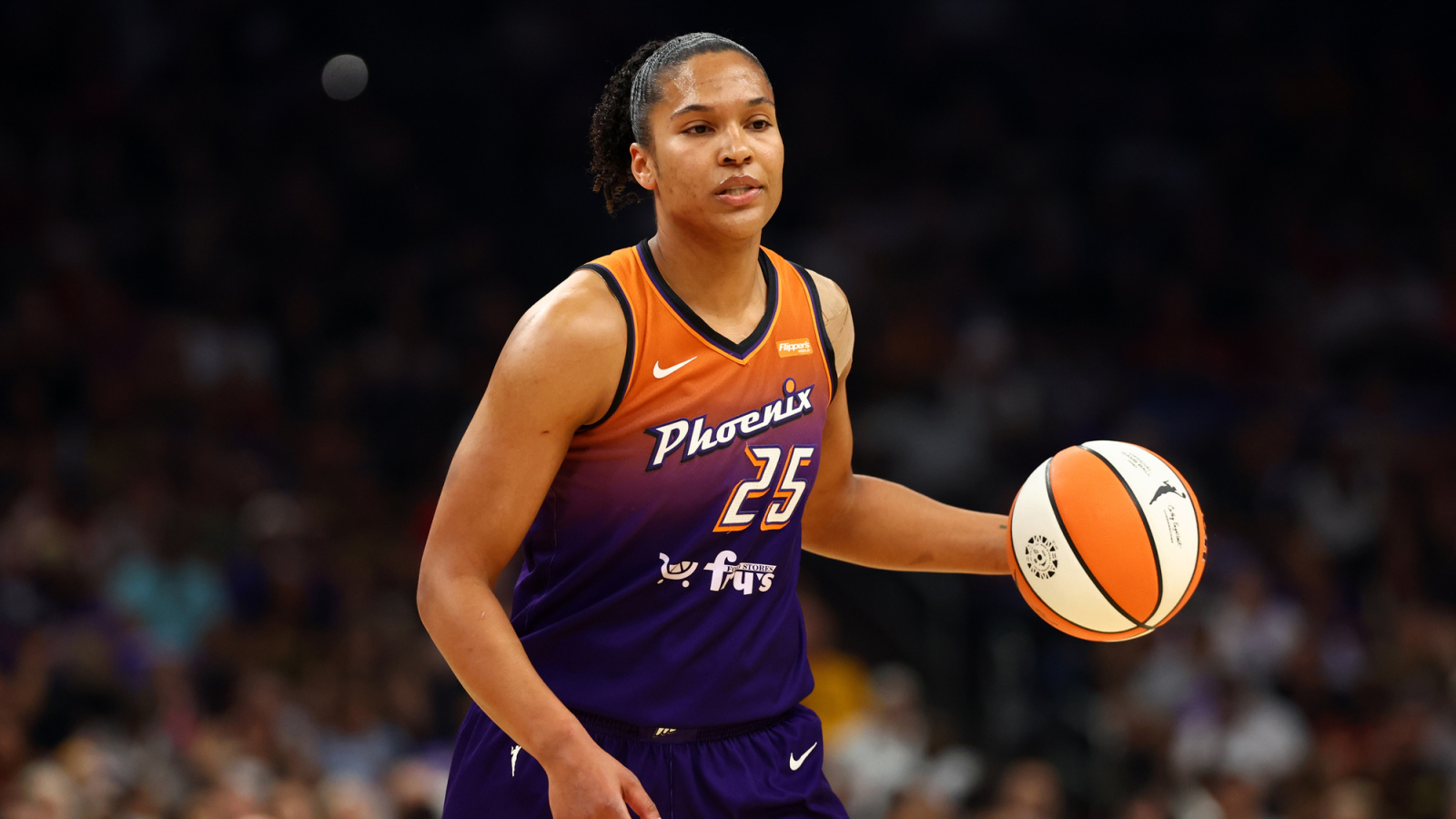Mercury’s Thomas makes history in blowout win against Indiana Fever ...