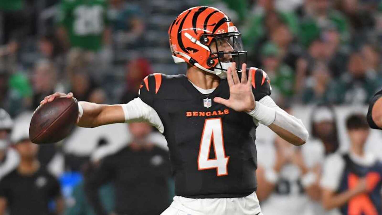 Vikings pull ultimate 4D chess move by signing ex-Bengals QB before ...