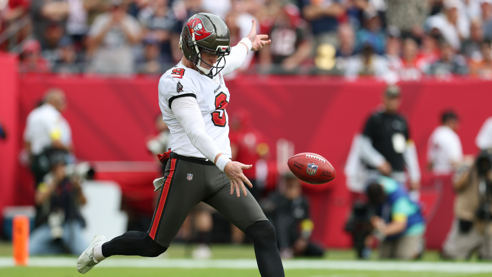 Bucs Special Teamer Wins NFC Player Of The Week Honors | Yardbarker