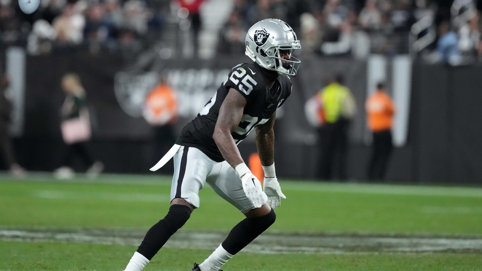 What’s The Future Of The Las Vegas Raiders Defensive Line? | Yardbarker