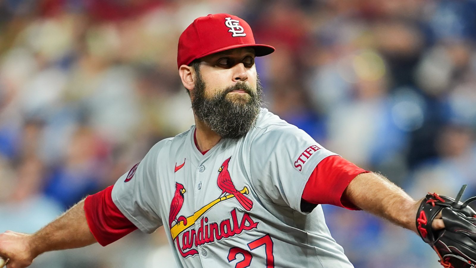 Cardinals 'in the market' for late-inning relief help to replace Andrew ...