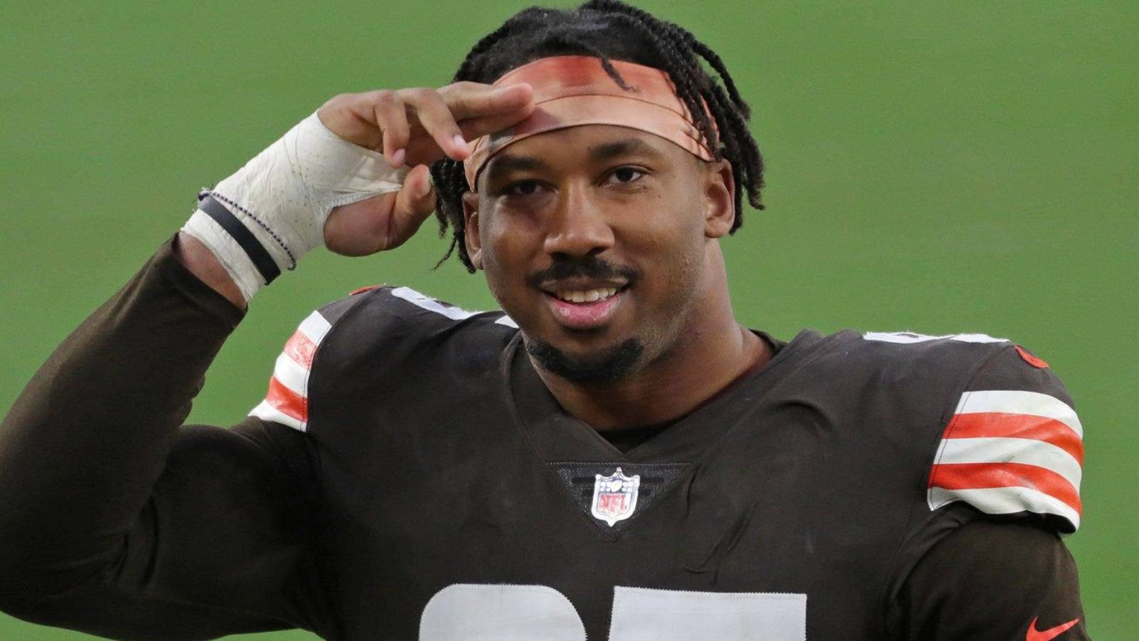 Browns 'retire' Myles Garrett from offseason basketball | Yardbarker