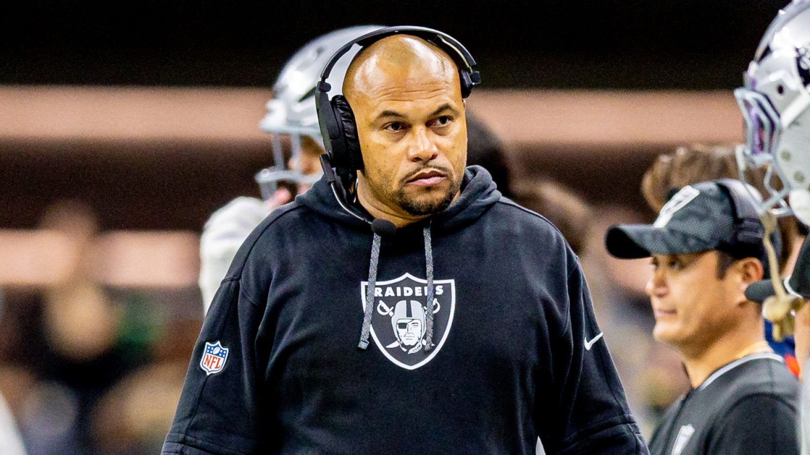 Raiders HC Antonio Pierce dismisses report about job status | Yardbarker