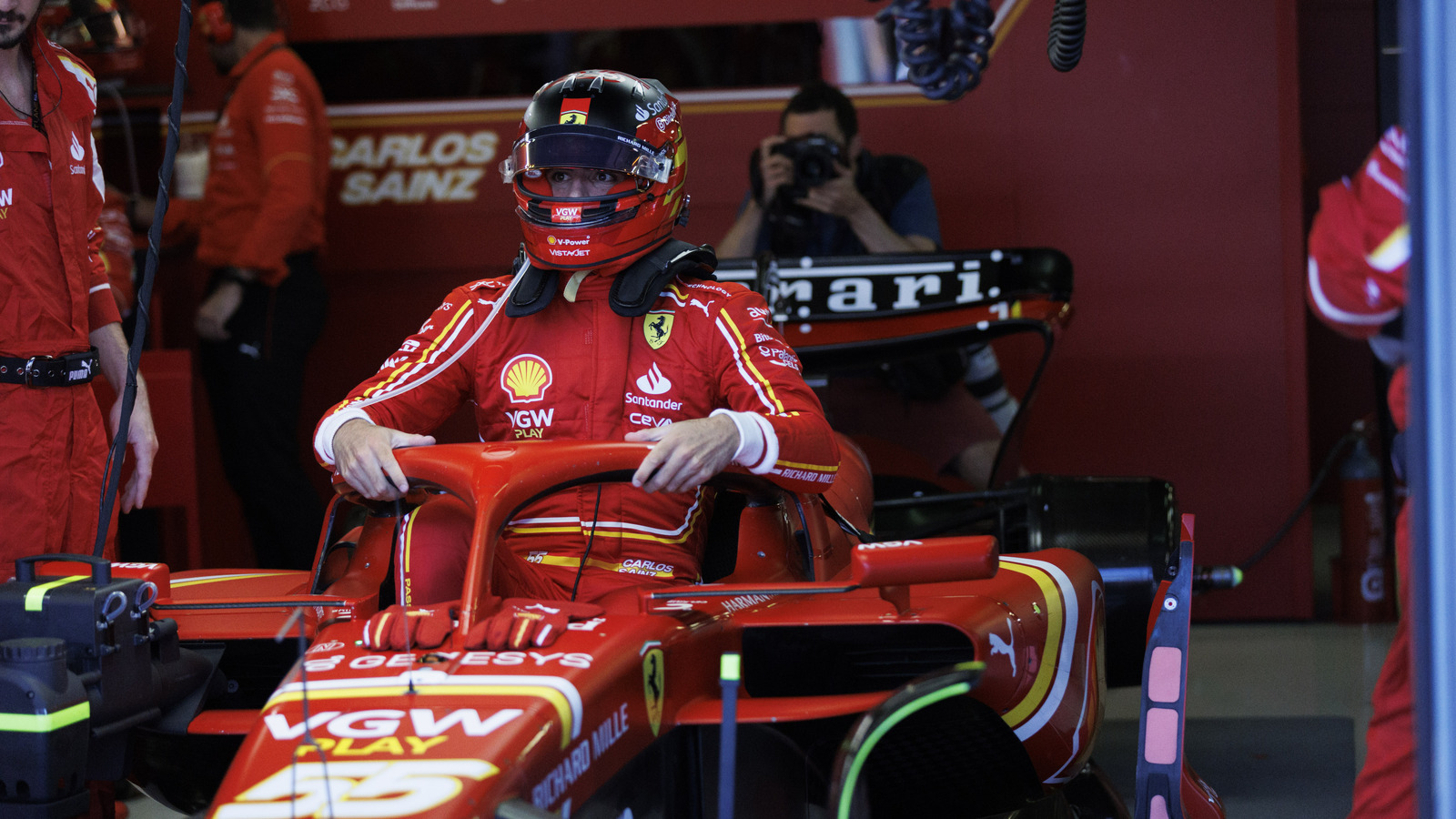 Mario Andretti Claims Carlos Sainz Has The Makings Of An F1 World