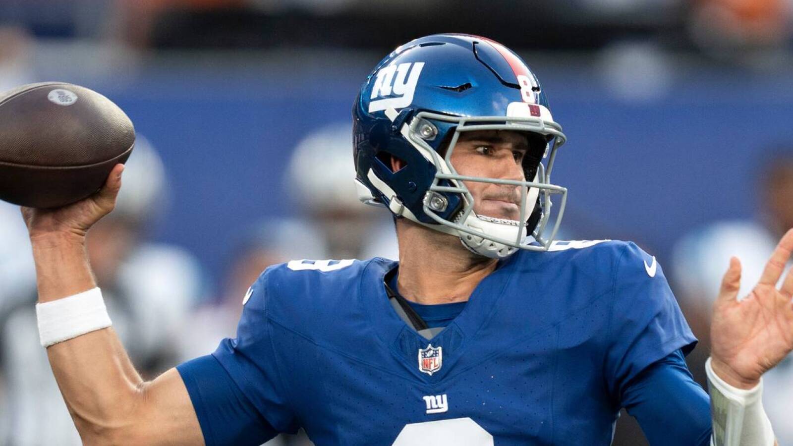 Giants' Jones reacts to 'scary' Sweeney incident | Yardbarker