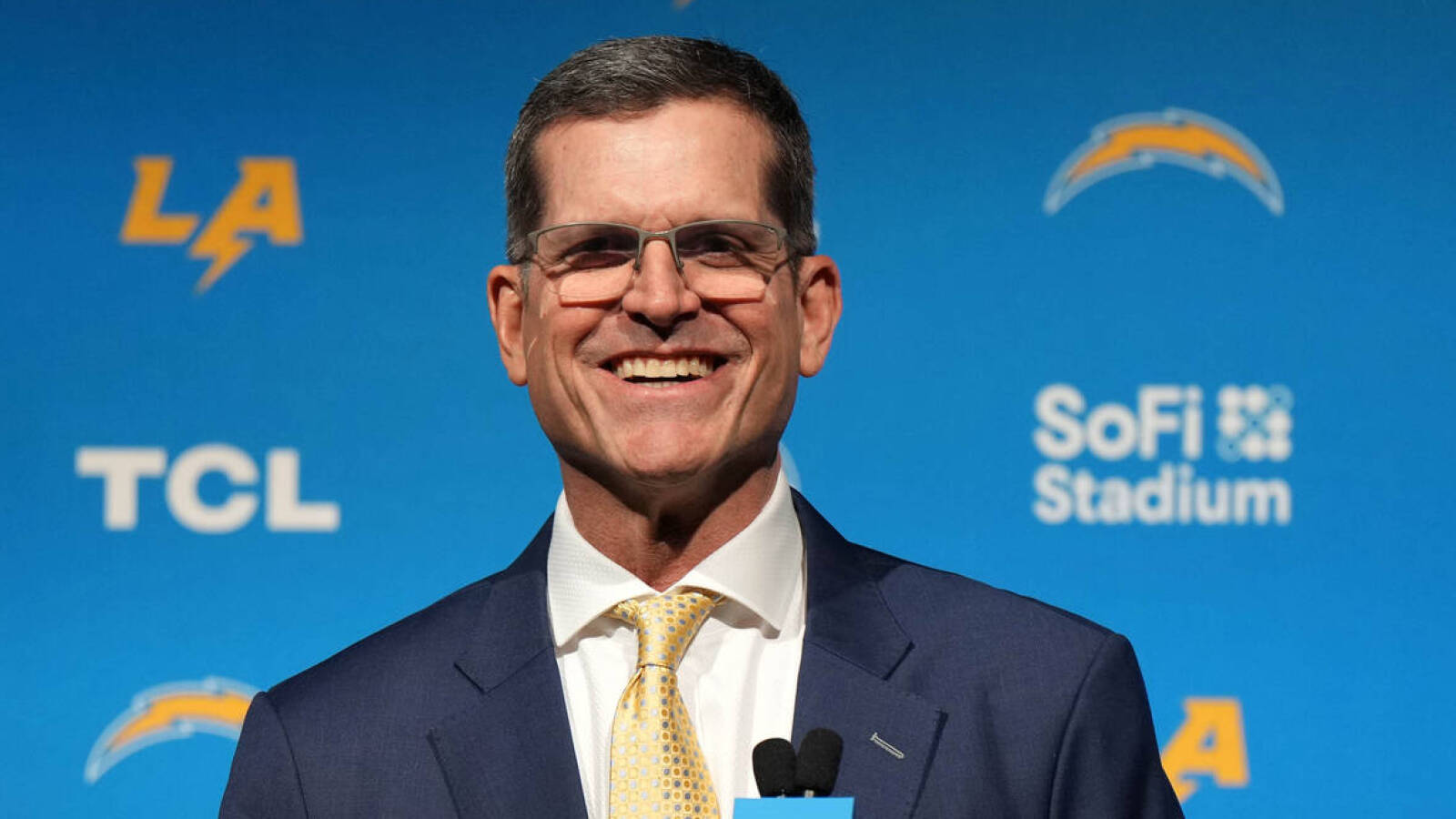 Chargers bring back assistant coach preferred by Justin Herbert ...