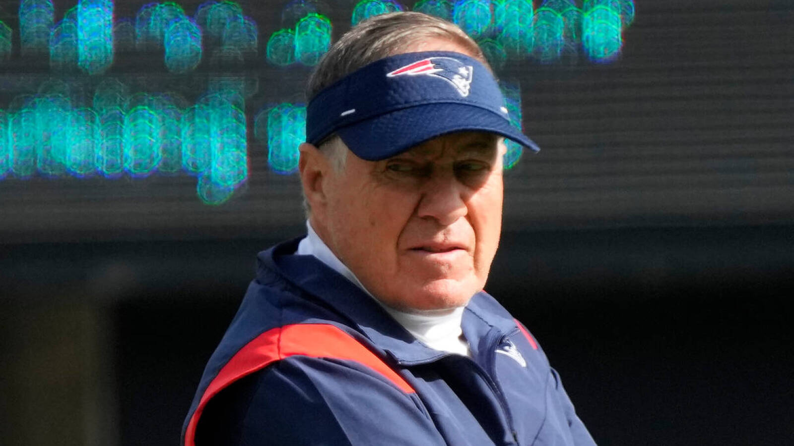 Bill Belichick gets soaked to celebrate coaching milestone | Yardbarker