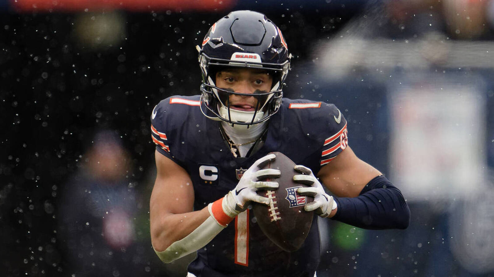 Justin Fields shares competition warning for Russell Wilson | Yardbarker