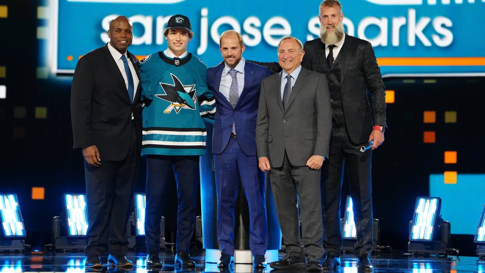 Sharks Make Macklin Celebrini No. 1 Pick | Yardbarker