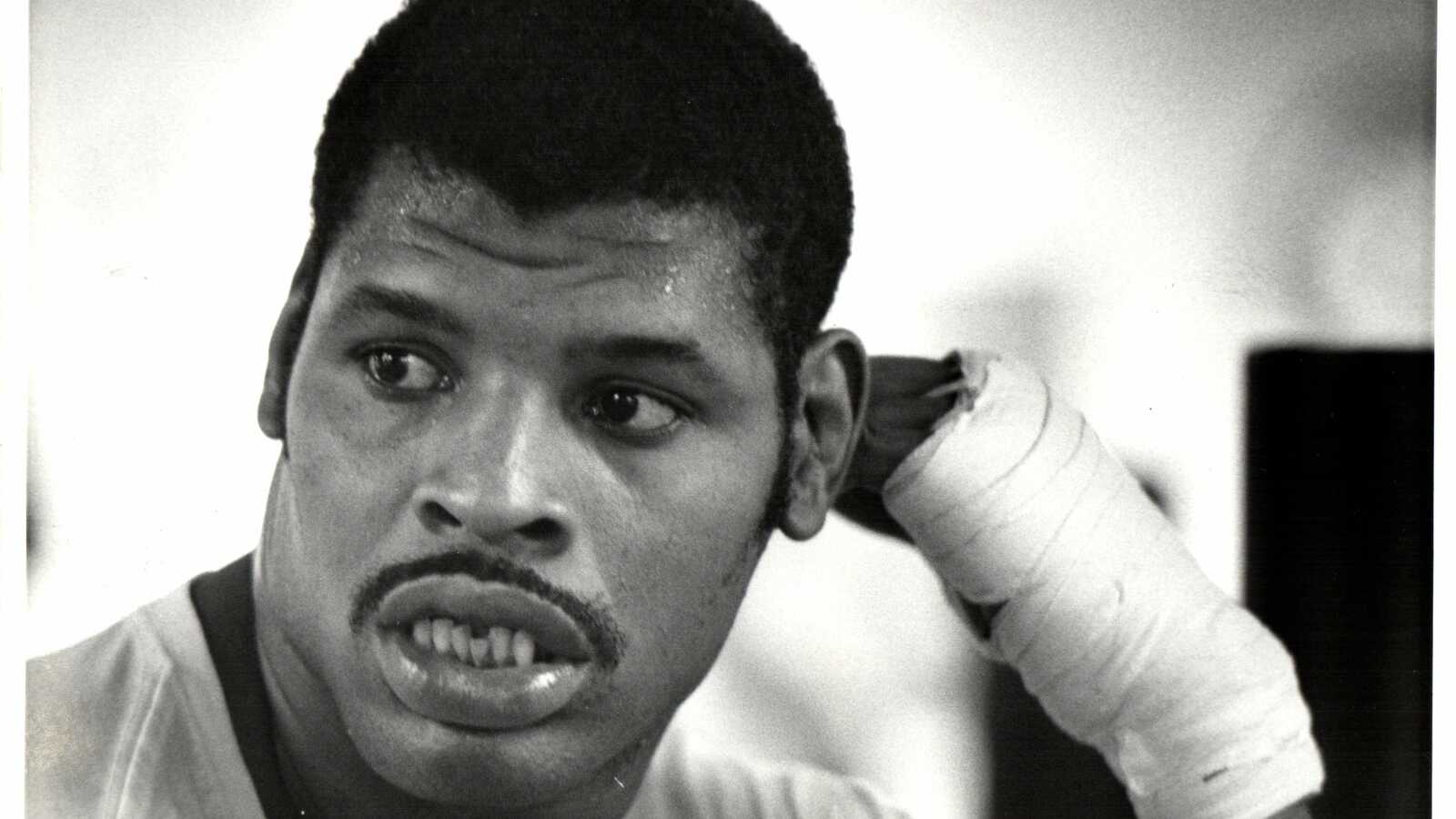 Before Buster Douglas, Leon Spinks shocked the world | Yardbarker
