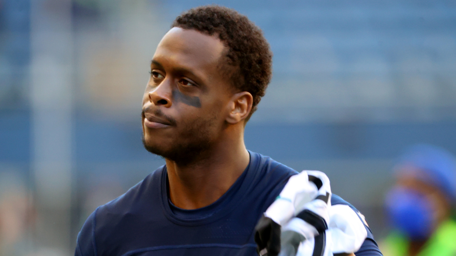 Geno Smith ruled out indefinitely with knee and hip injury, Sam Howell ...