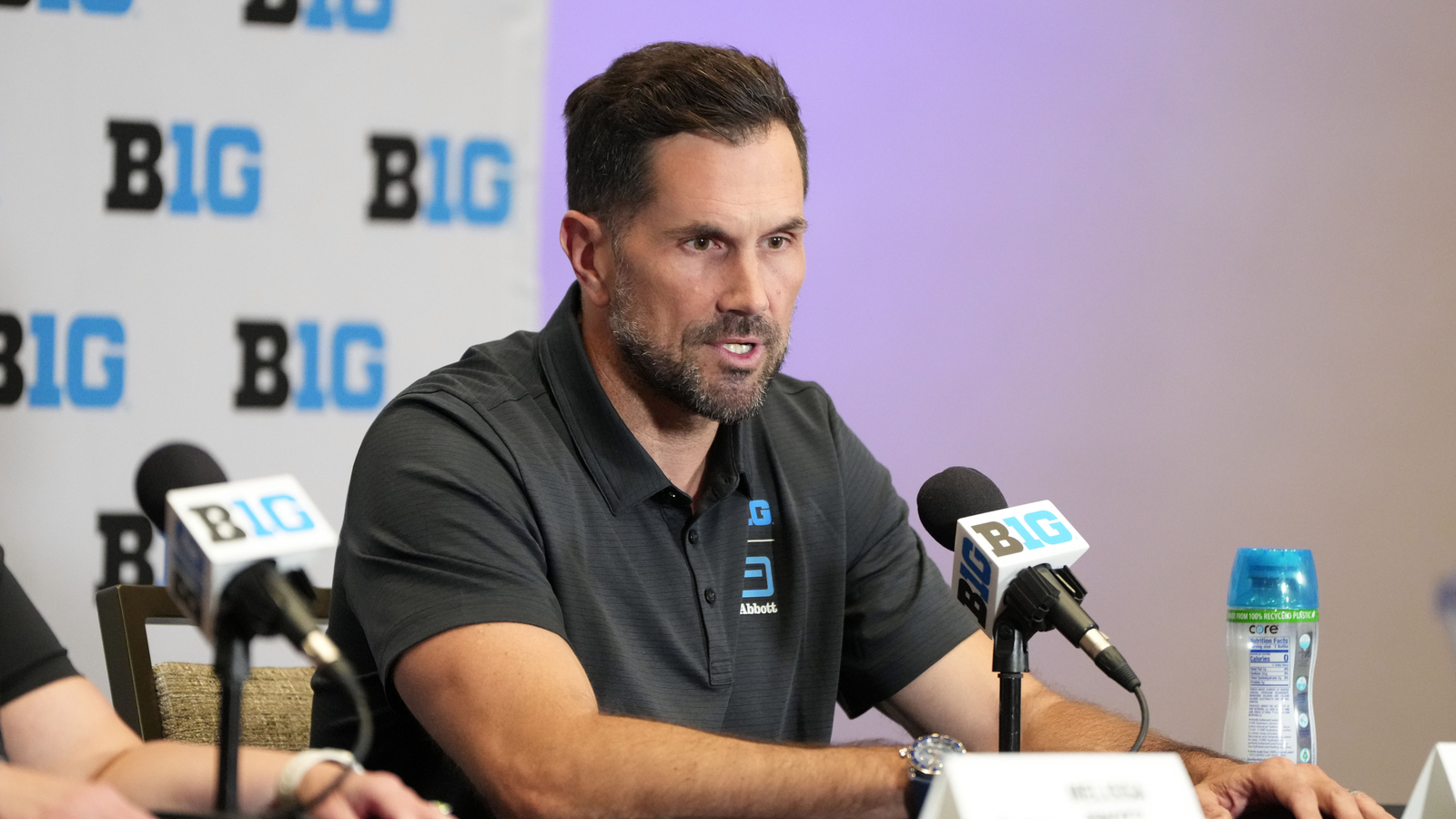 NFL Veteran Matt Leinart Gets Humbled After His Son Asks This Question ...