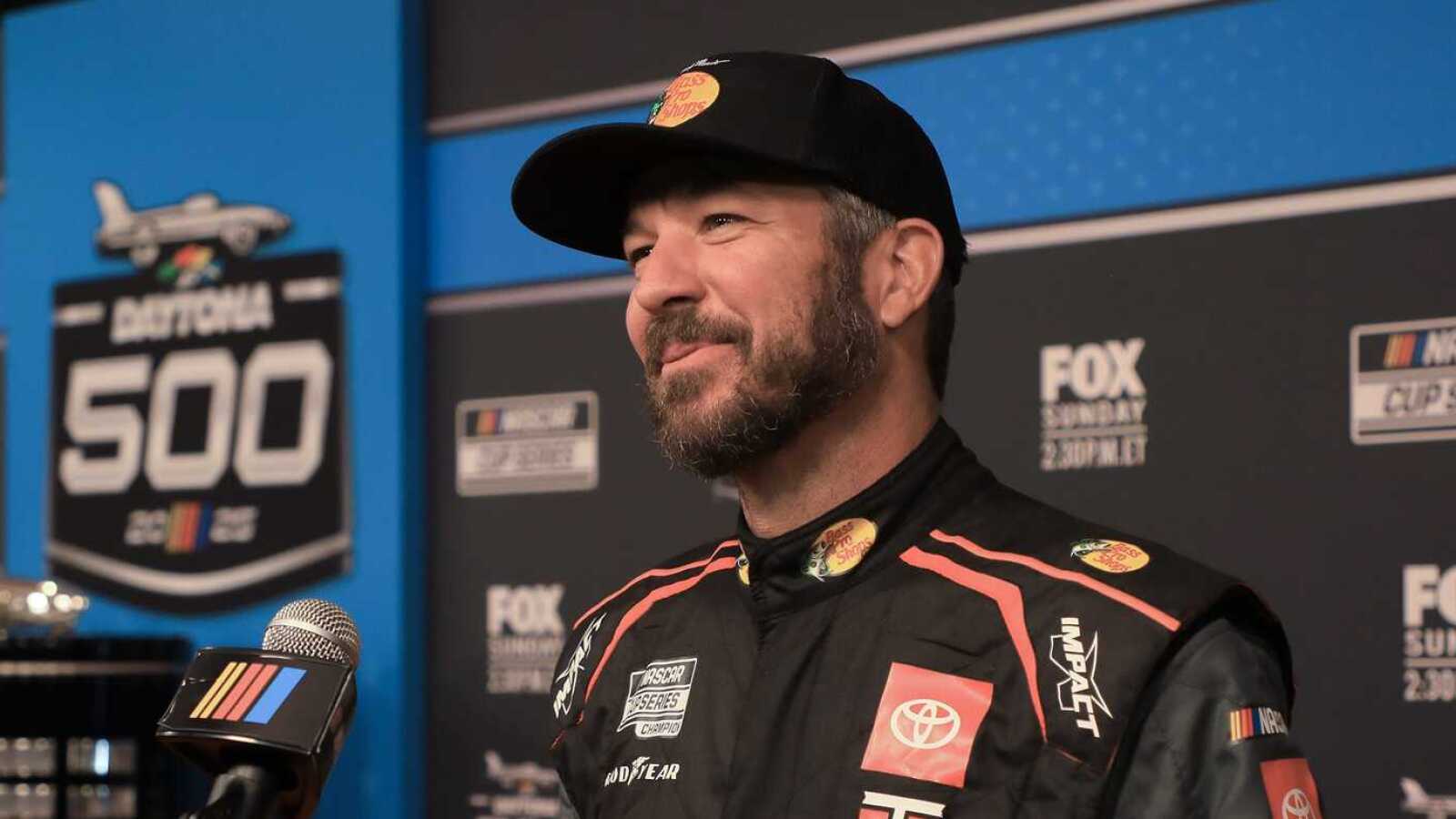 Truex Jr., Johnson lock themselves into Daytona 500 field | Yardbarker