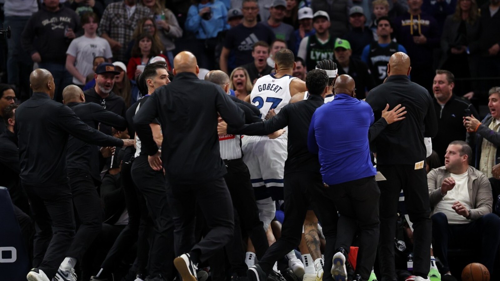 Timberwolves And Pistons Get Into Massive On-Court Brawl - 7 Players ...
