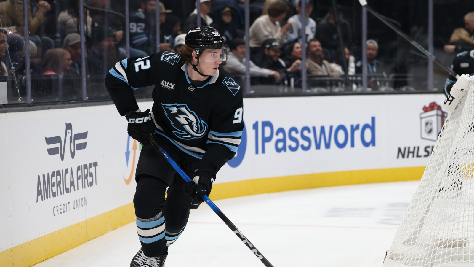 Utah Mammoth Win: Cooley Scores Four in 5–1 Victory Over Golden Knights ...