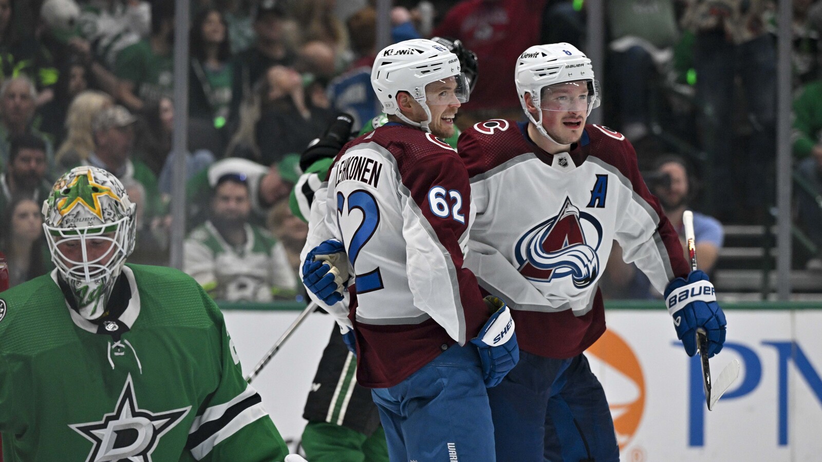 NHL bets: Two plus-money SOG props for Friday's puck action | Yardbarker