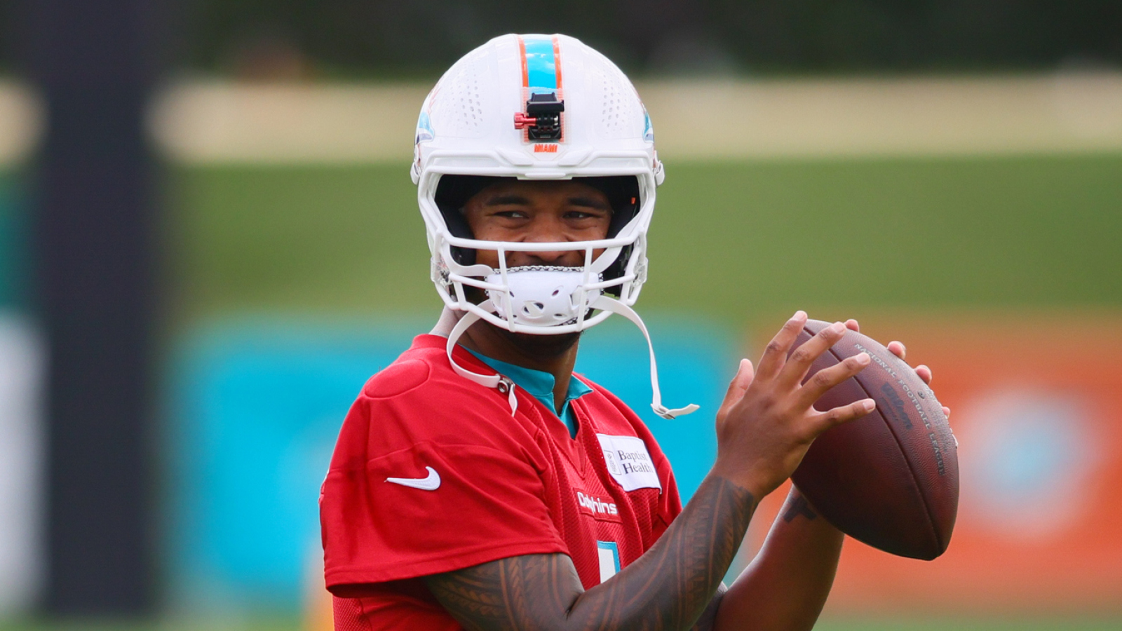 Tua Tagovailoa getting historic extension from Dolphins | Yardbarker
