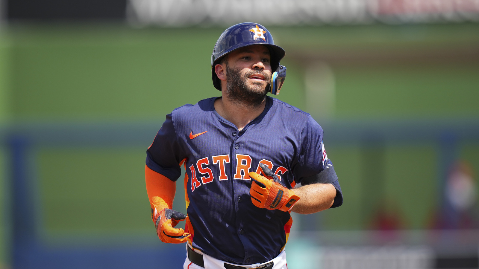 Jose Altuve had another brutal play in the outfield | Yardbarker