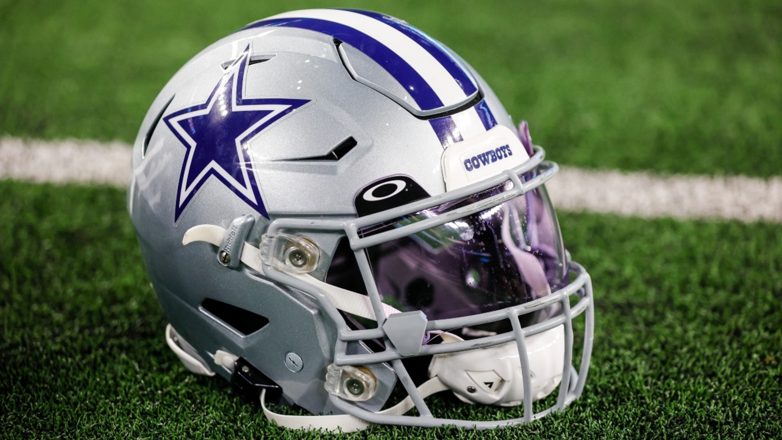 Report: Dallas Cowboys re-sign DE Sam Williams to one-year deal ...