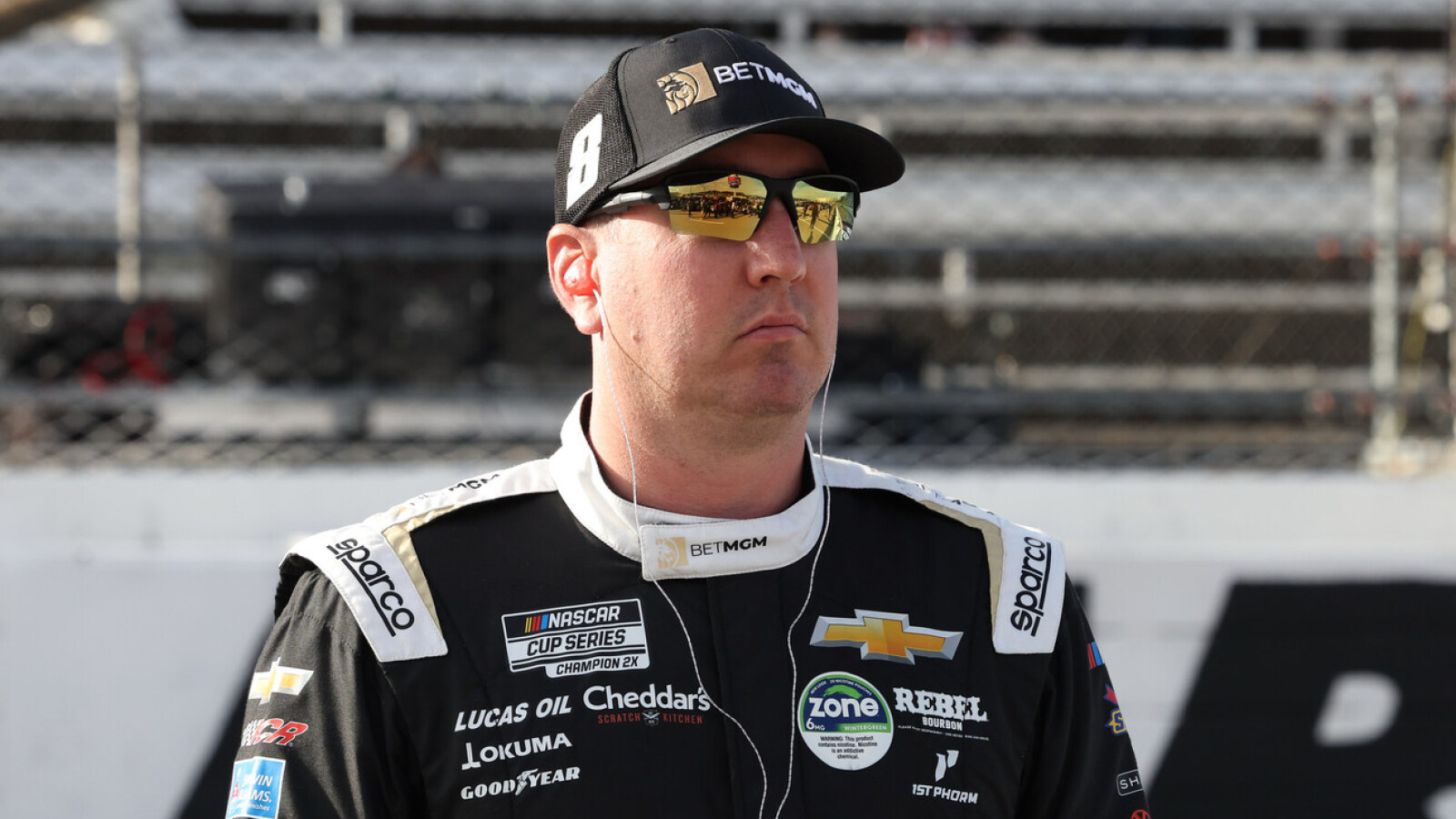 Mark Martin says RCR is to be blamed for Kyle Busch's slump | Yardbarker