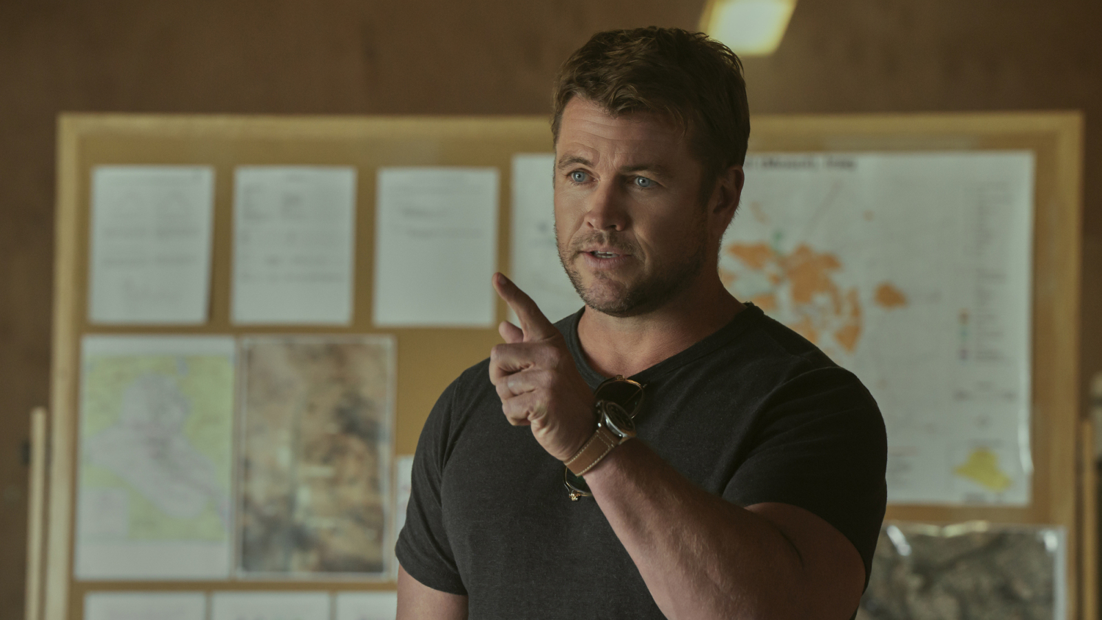 Tom Hopper and Luke Hemsworth talk 'The Terminal List: Dark Wolf ...