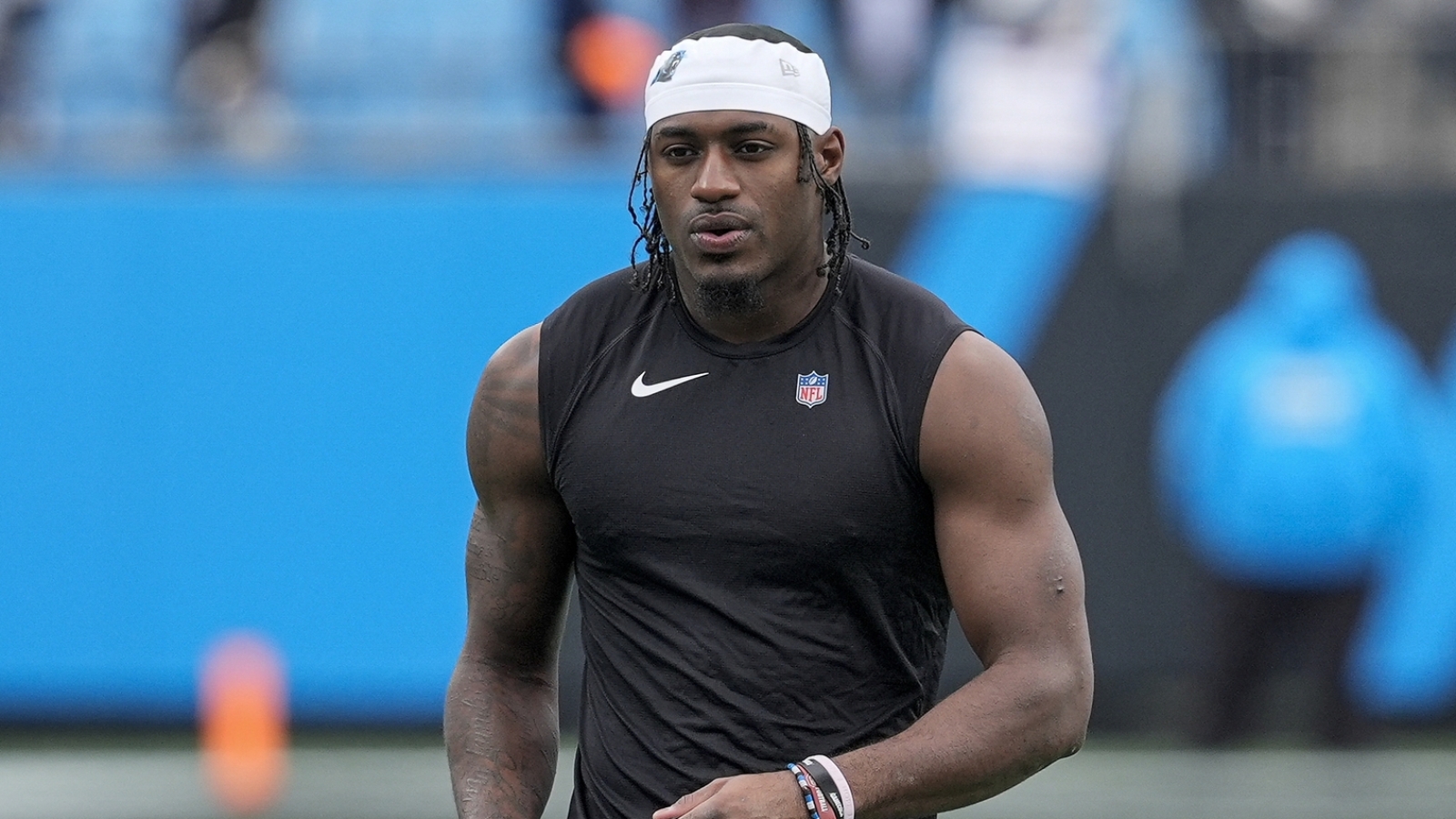 NFL player had amazing live commentary of Panthers-Hurricanes game ...