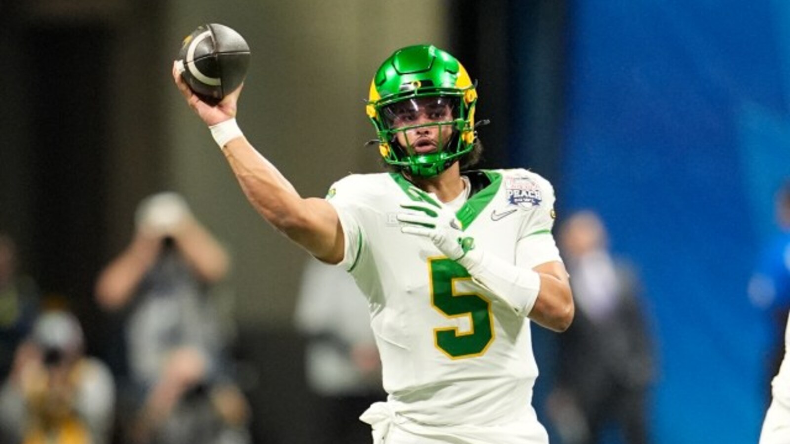 Oregon Quarterback Dante Moore Now Leads Stacked 2027 QB Draft Class ...