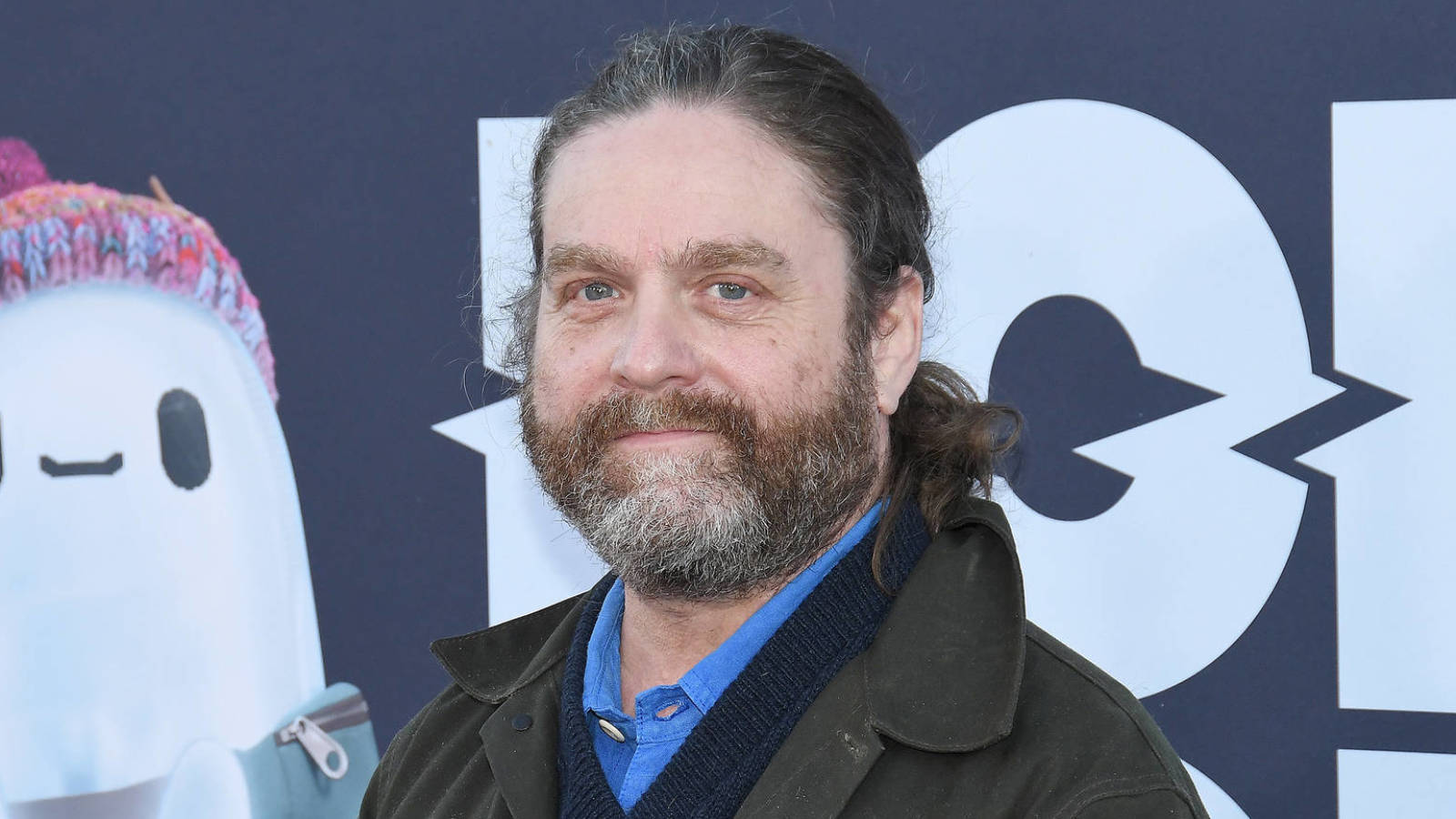 Zach Galifianakis says his two sons 'think I’m a librarian' | Yardbarker