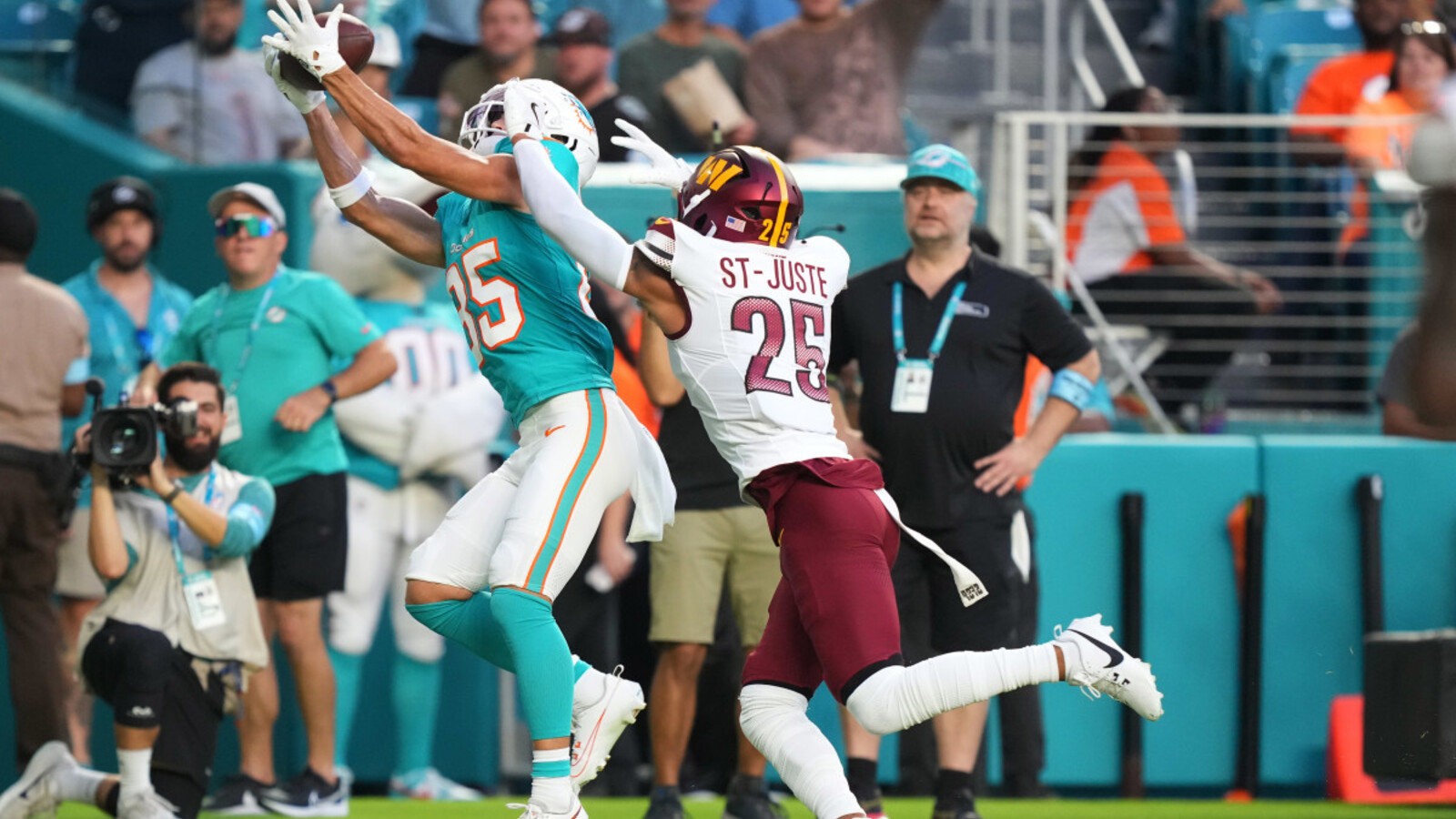 Former Dolphins Fan Favorite Released by Seahawks | Yardbarker