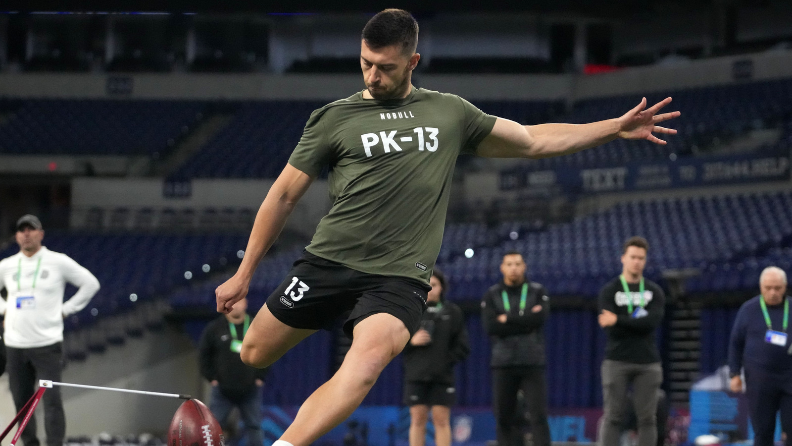 Angel ferrnandezzz onlyfans helen is a pleasant lady, much