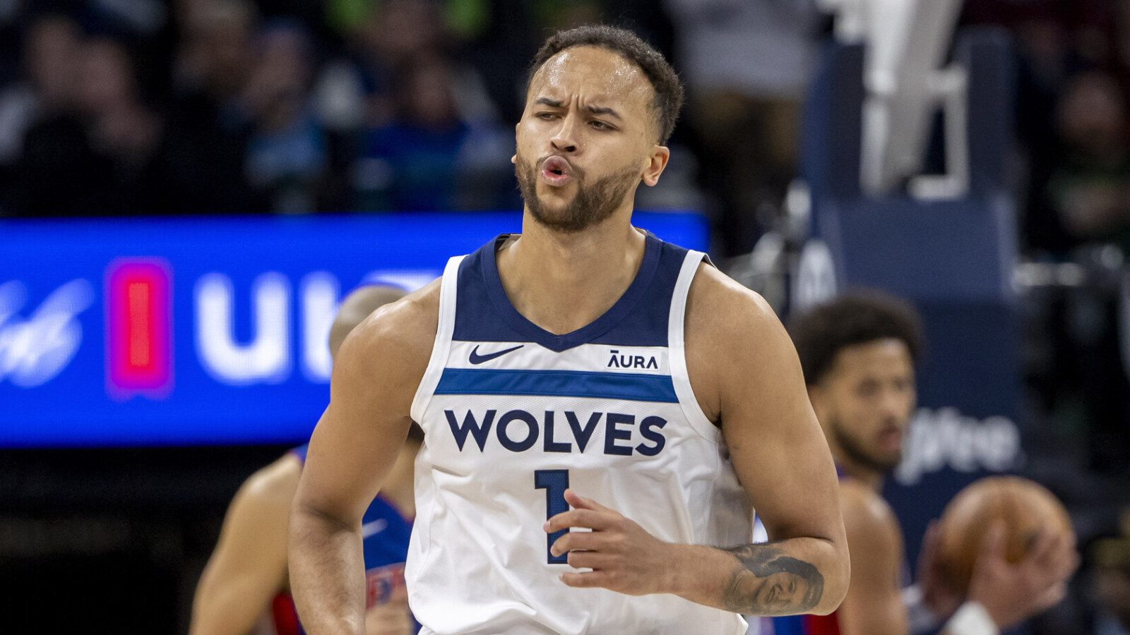 Report: Timberwolves concerned about losing veteran forward | Yardbarker
