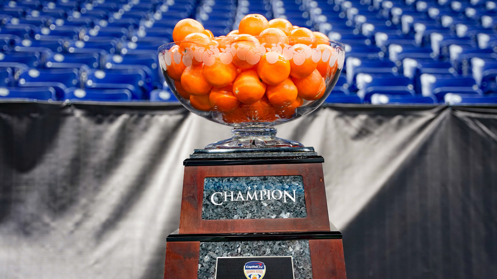Top 10 CFB bowl trophies: Pop-Tarts Bowl’s 2024 upgrade sets it apart ...