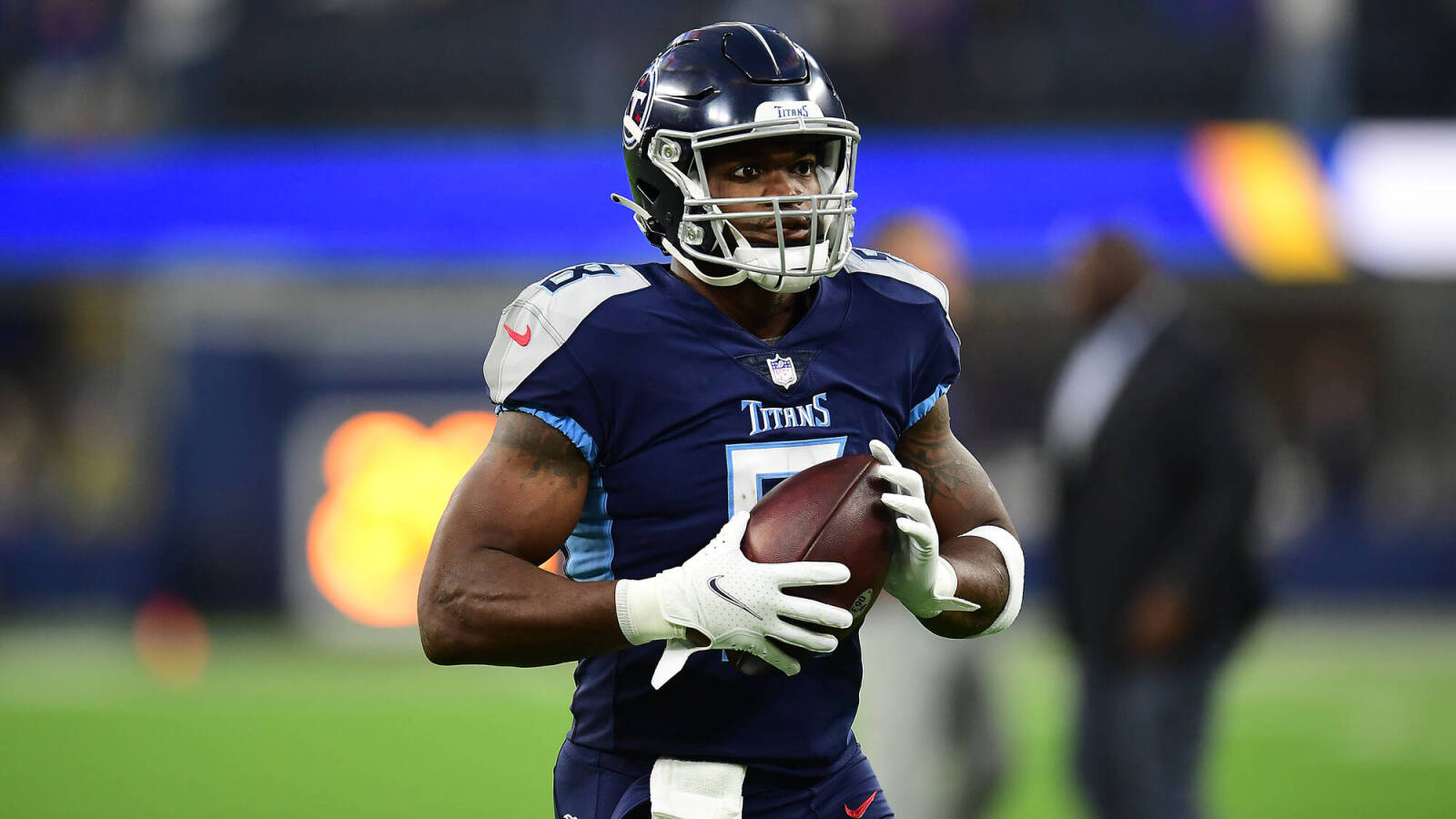 Adrian Peterson Arrested For Alleged Domestic Violence Aboard Airplane ...